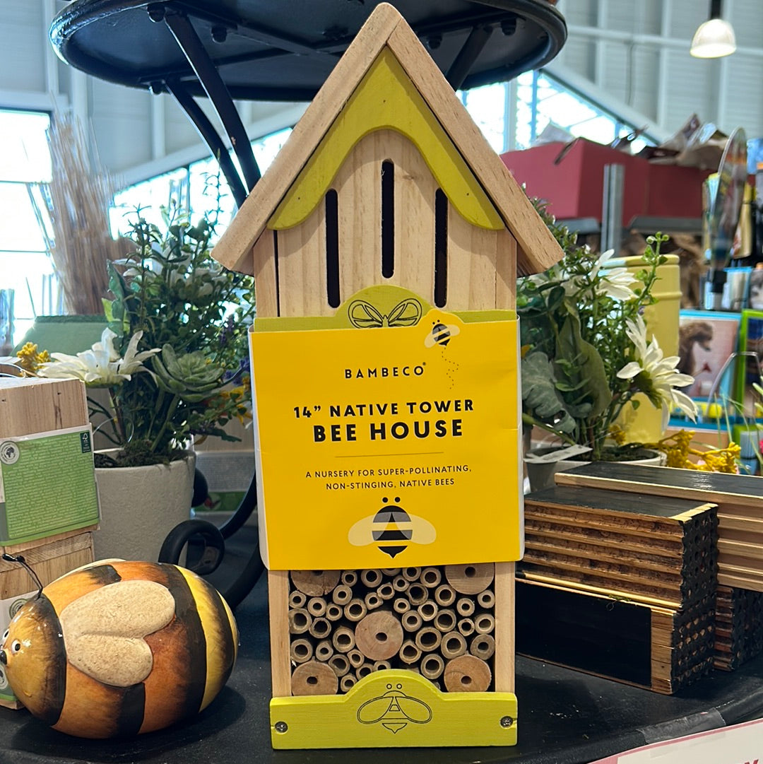 Bee and butterfly house — Dutch Growers Regina